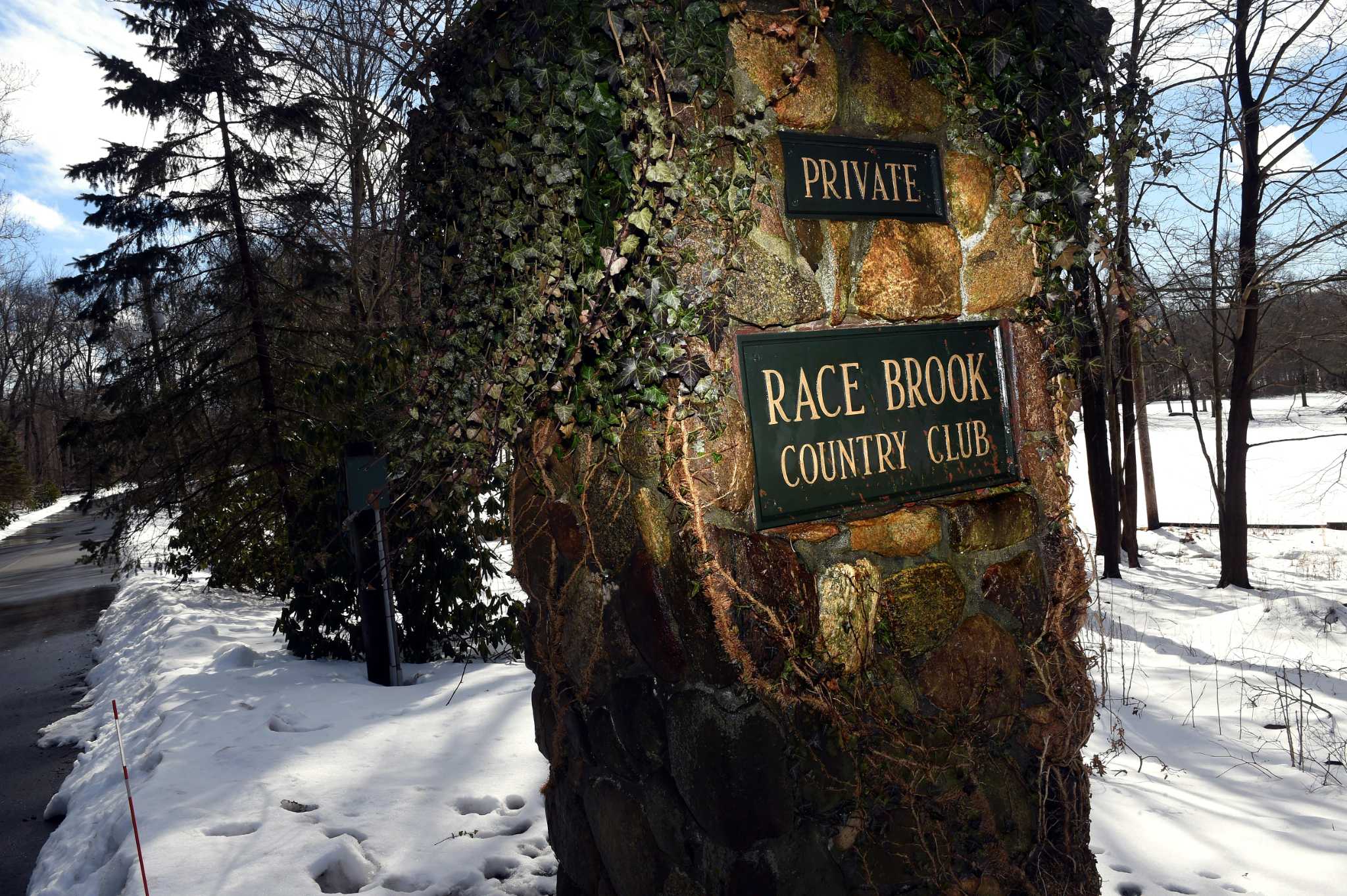 Purchase of Race Brook Country Club property overwhelmingly approved by ...