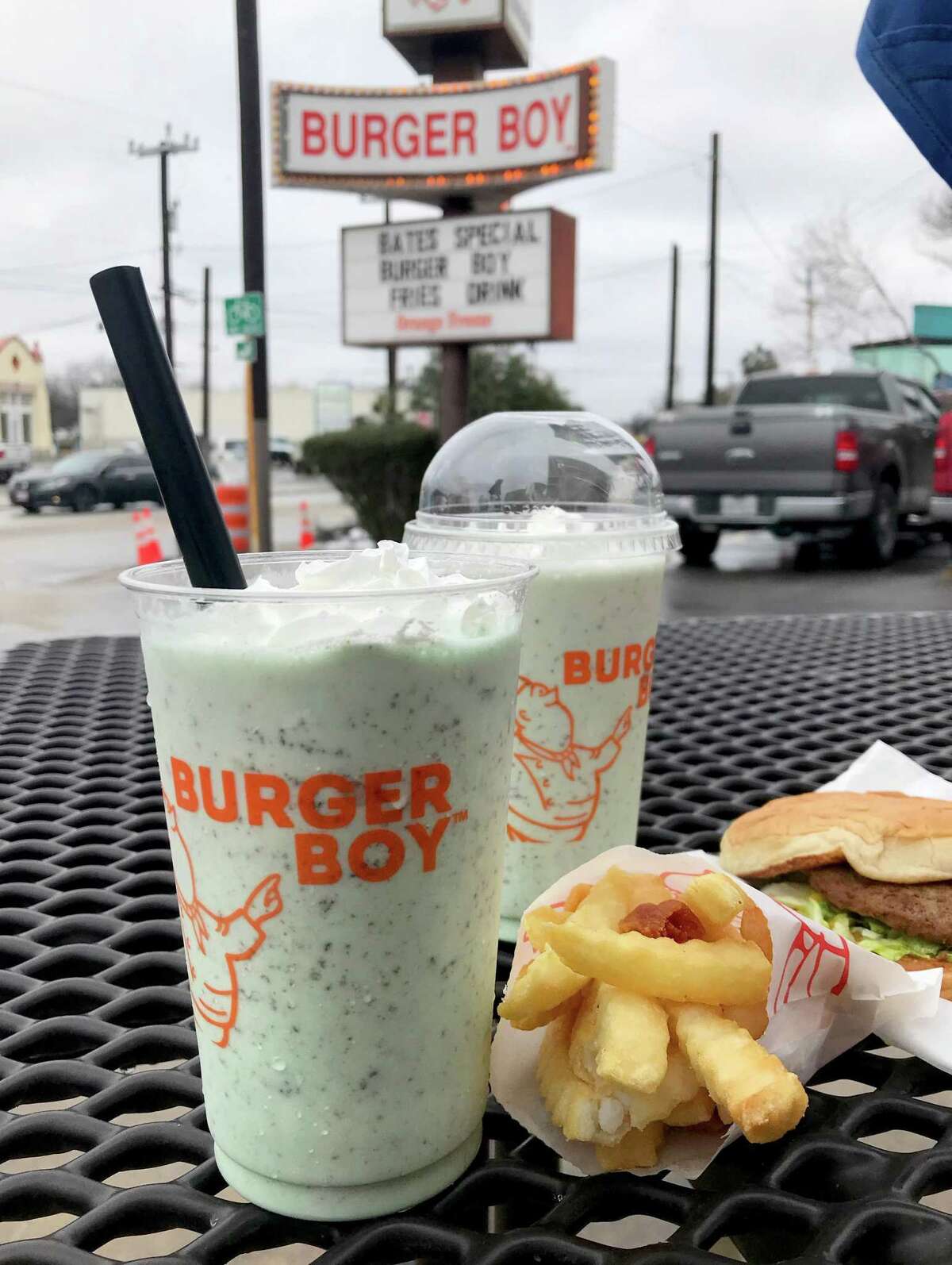 Burger Boy unveils the Thin Mint Shake, a delicious ode to Girl Scout ...