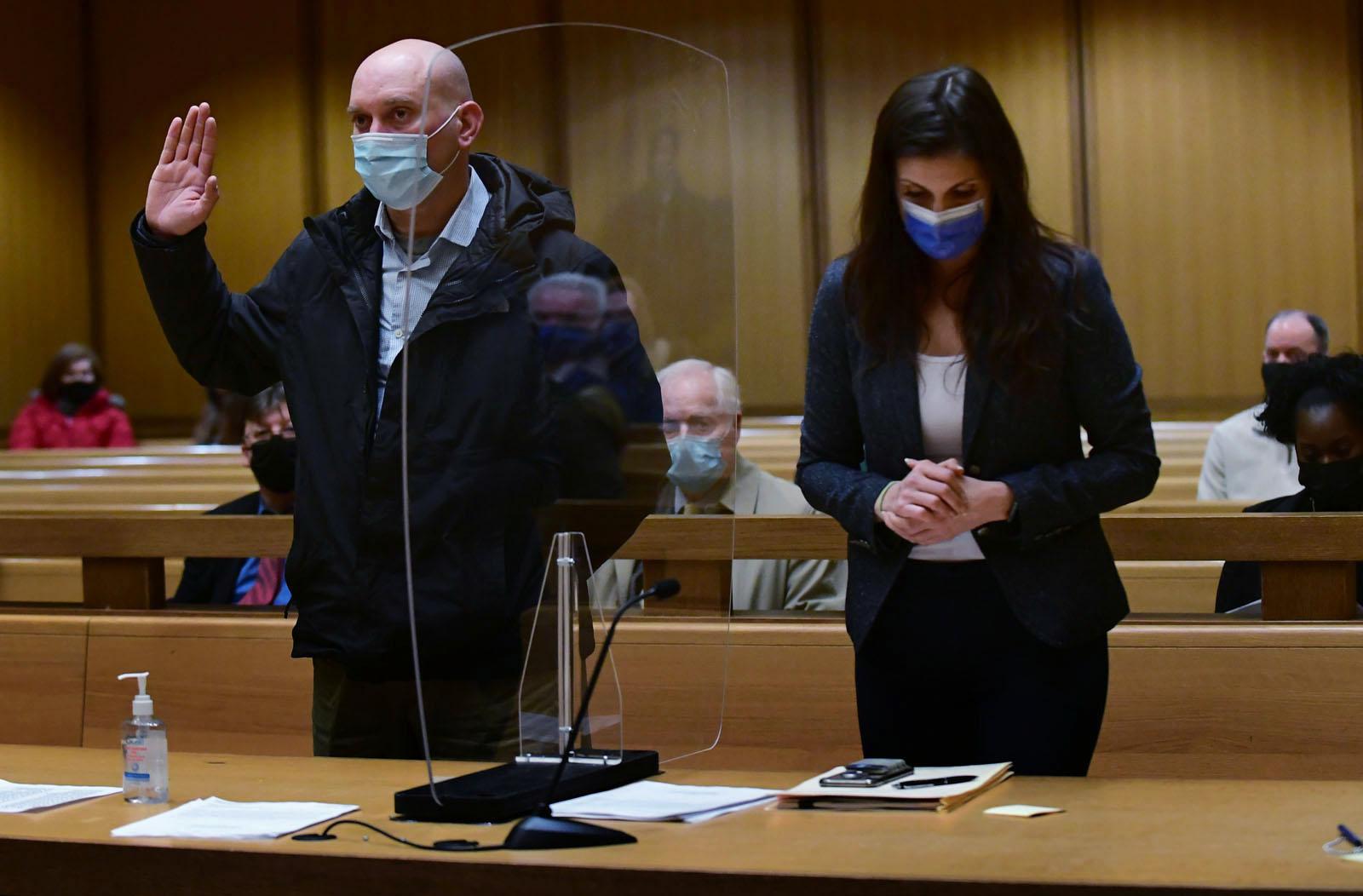 Norwalk cops accused of drinking while on duty could seek probation ...