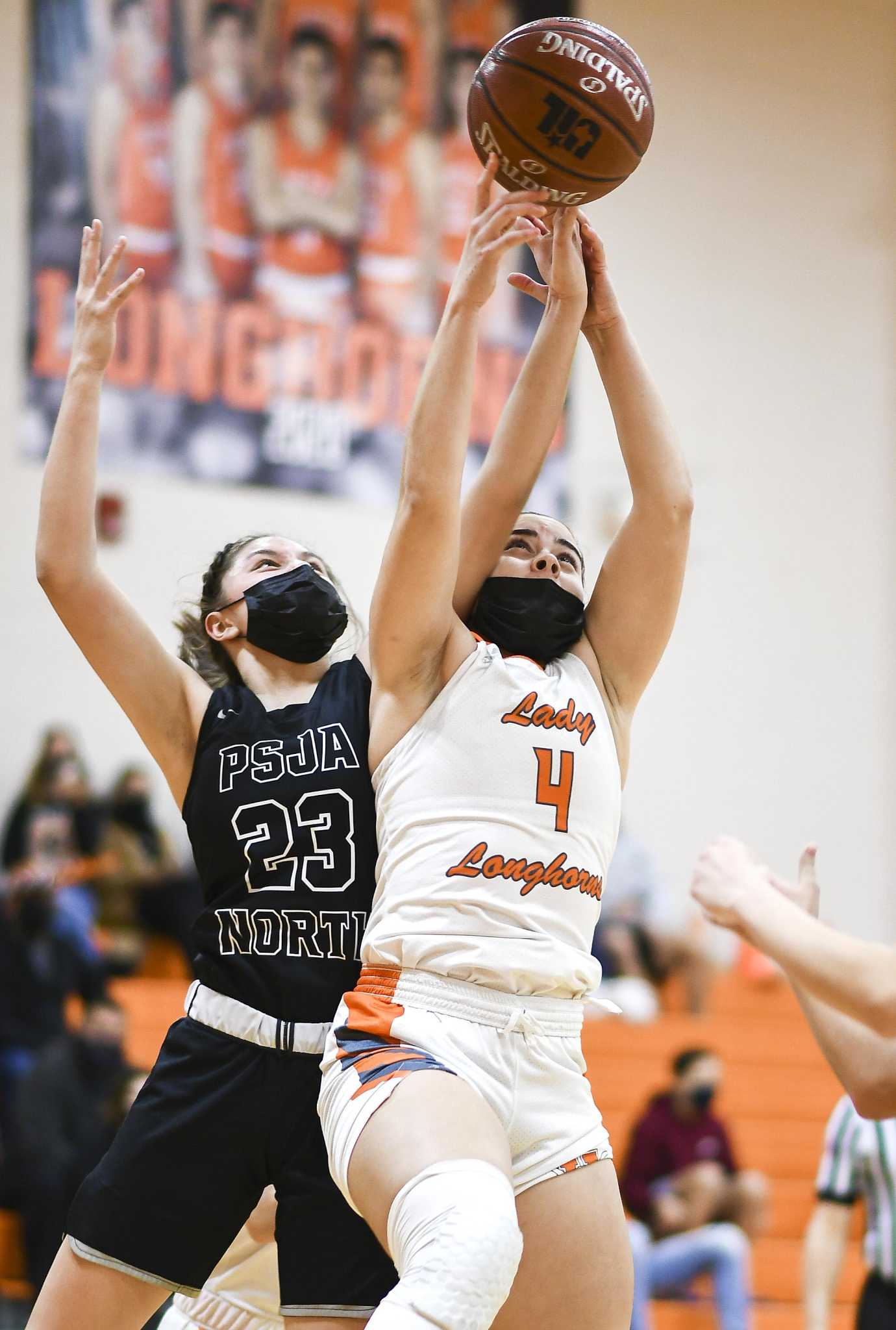Lady Longhorns win sixth straight area title