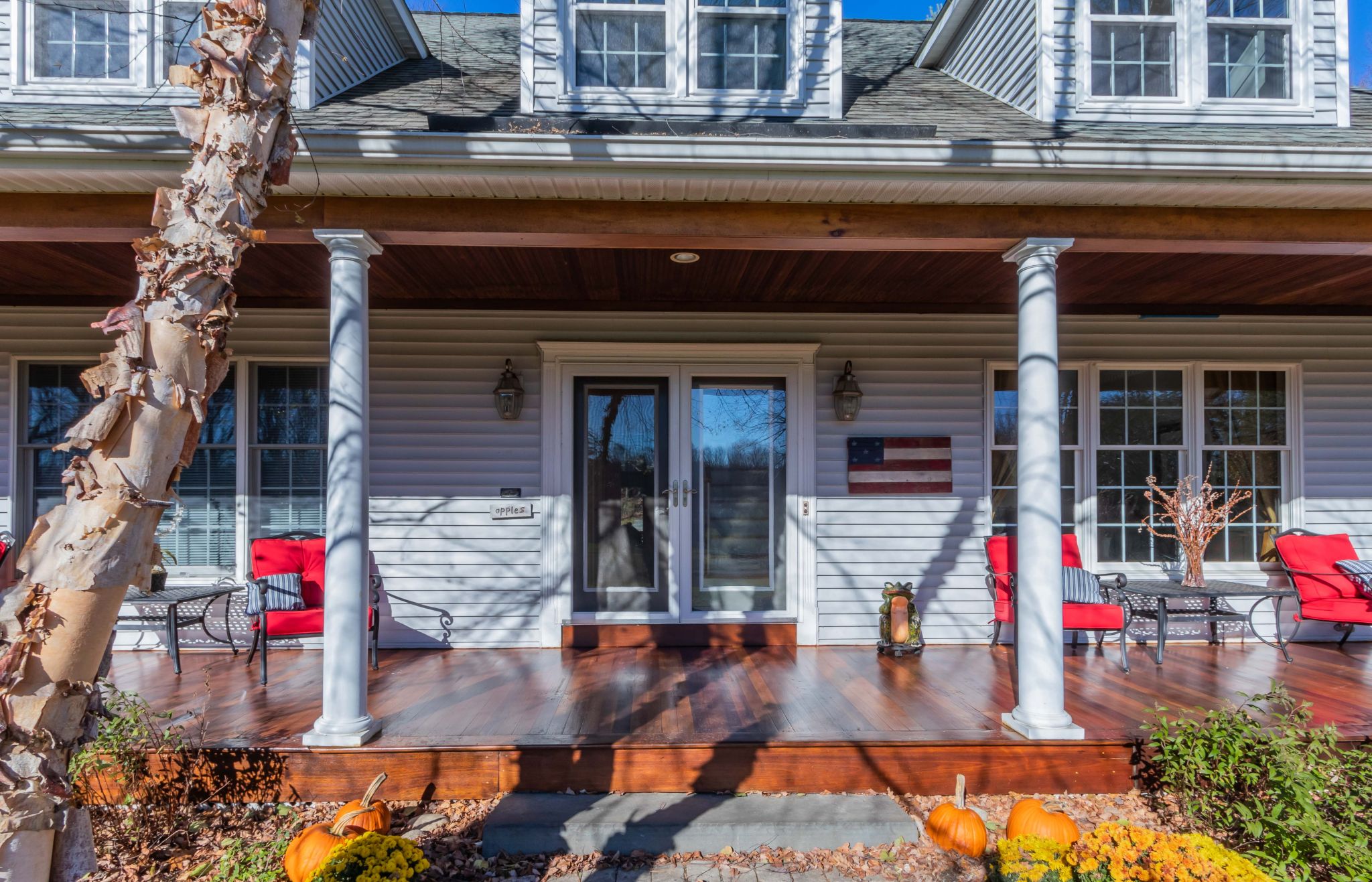 Criteria for House of the Week