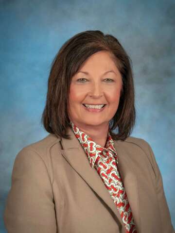 Daughters of the American Revolution celebrate women's heart health