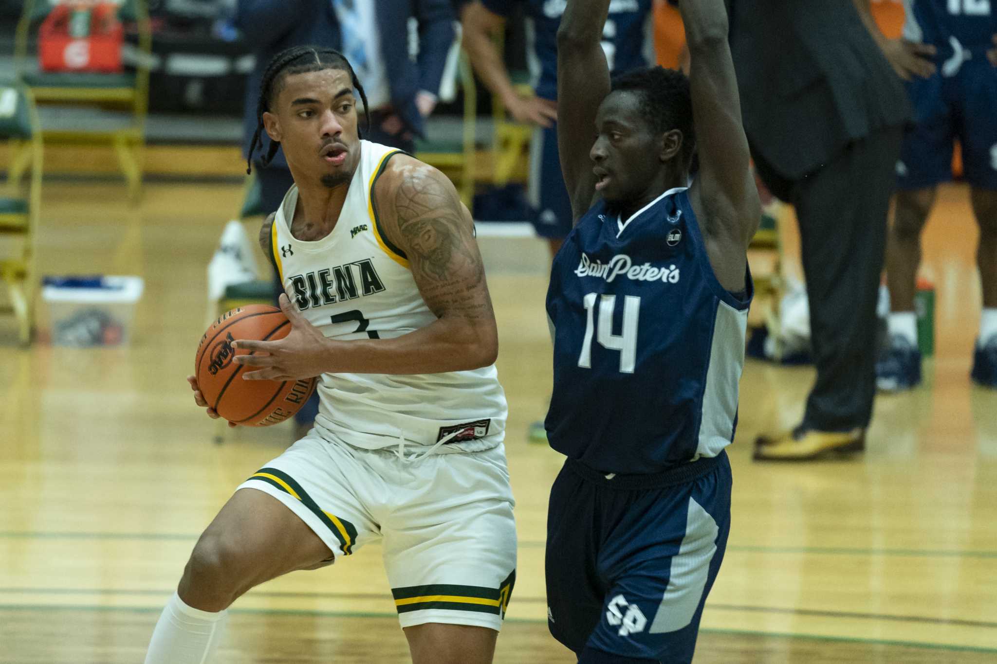 Siena basketball's Manny Camper named to Senior CLASS Award first team