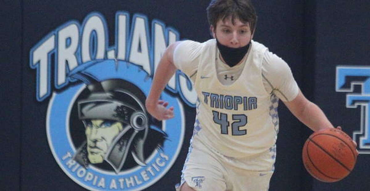 Caden Moore, Ryan Snow score 16 points apiece as Triopia remains unbeaten