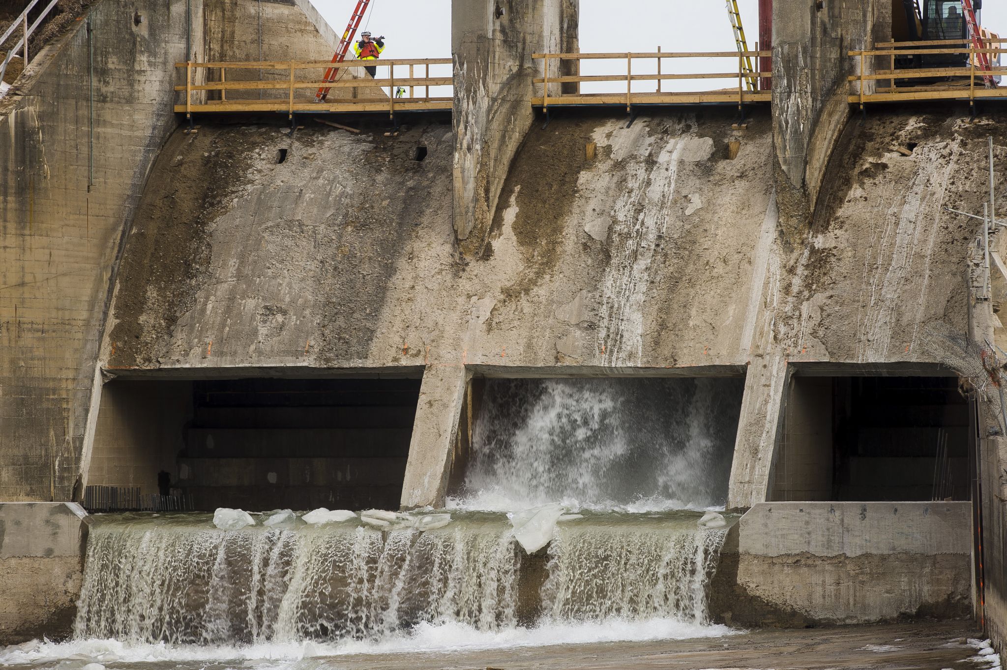 Photos: Edenville Dam Tobacco River spillway drawdown begins - Feb. 24 ...