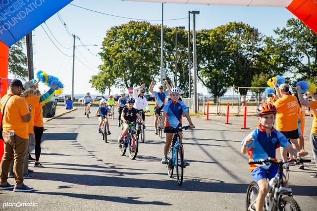 William Raveis charitable fund raises $325,000 for cancer research