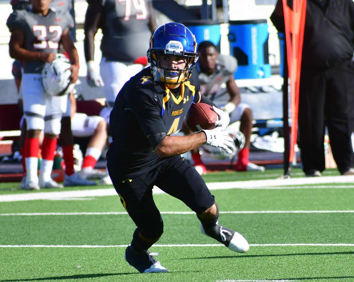 Pioneers adjusting to spring football