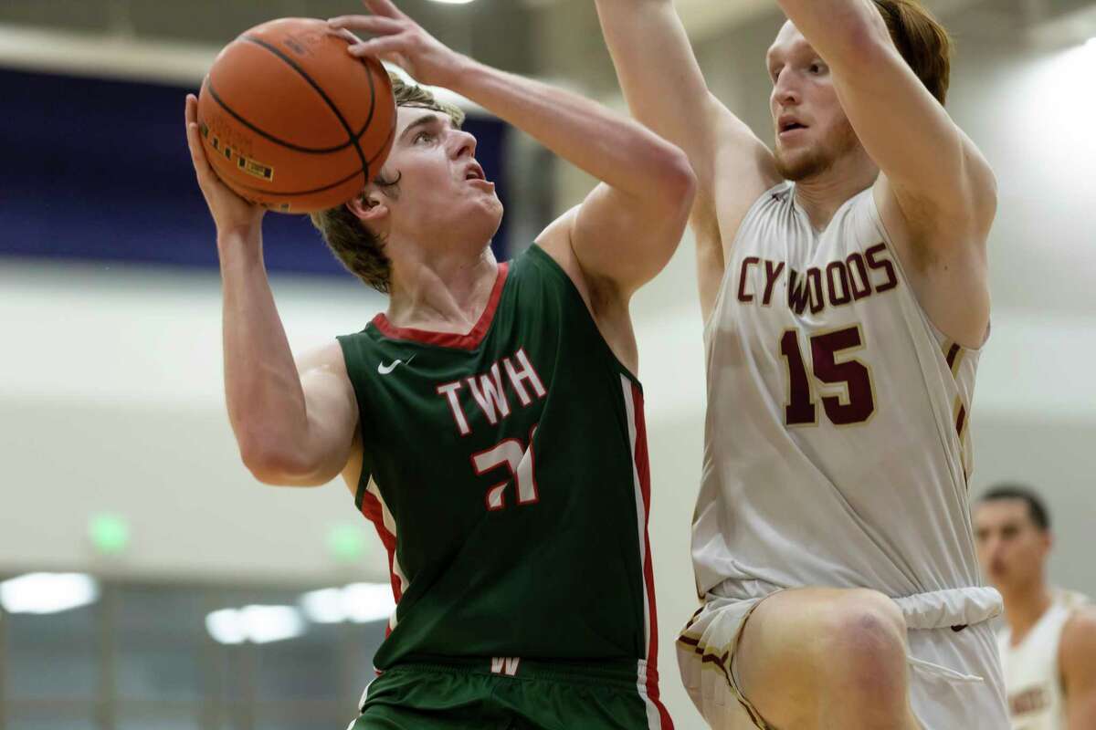 Cypress Woods grinds out narrow win over The Woodlands