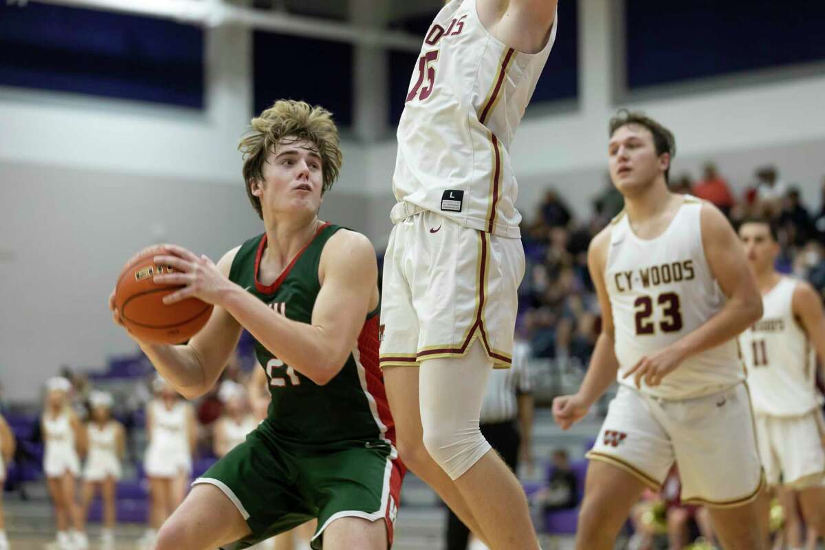 BOYS HOOPS: Cypress Woods advances past The Woodlands after close finish