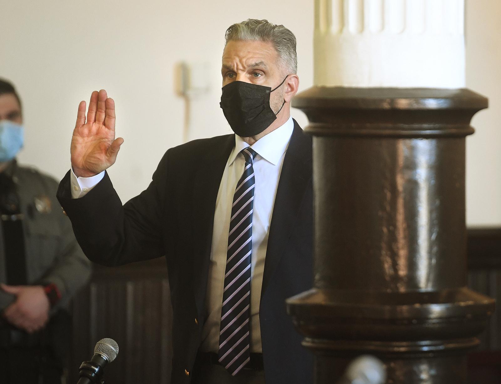 Restaurateur John Vazzano seeks probation in alleged bribery case