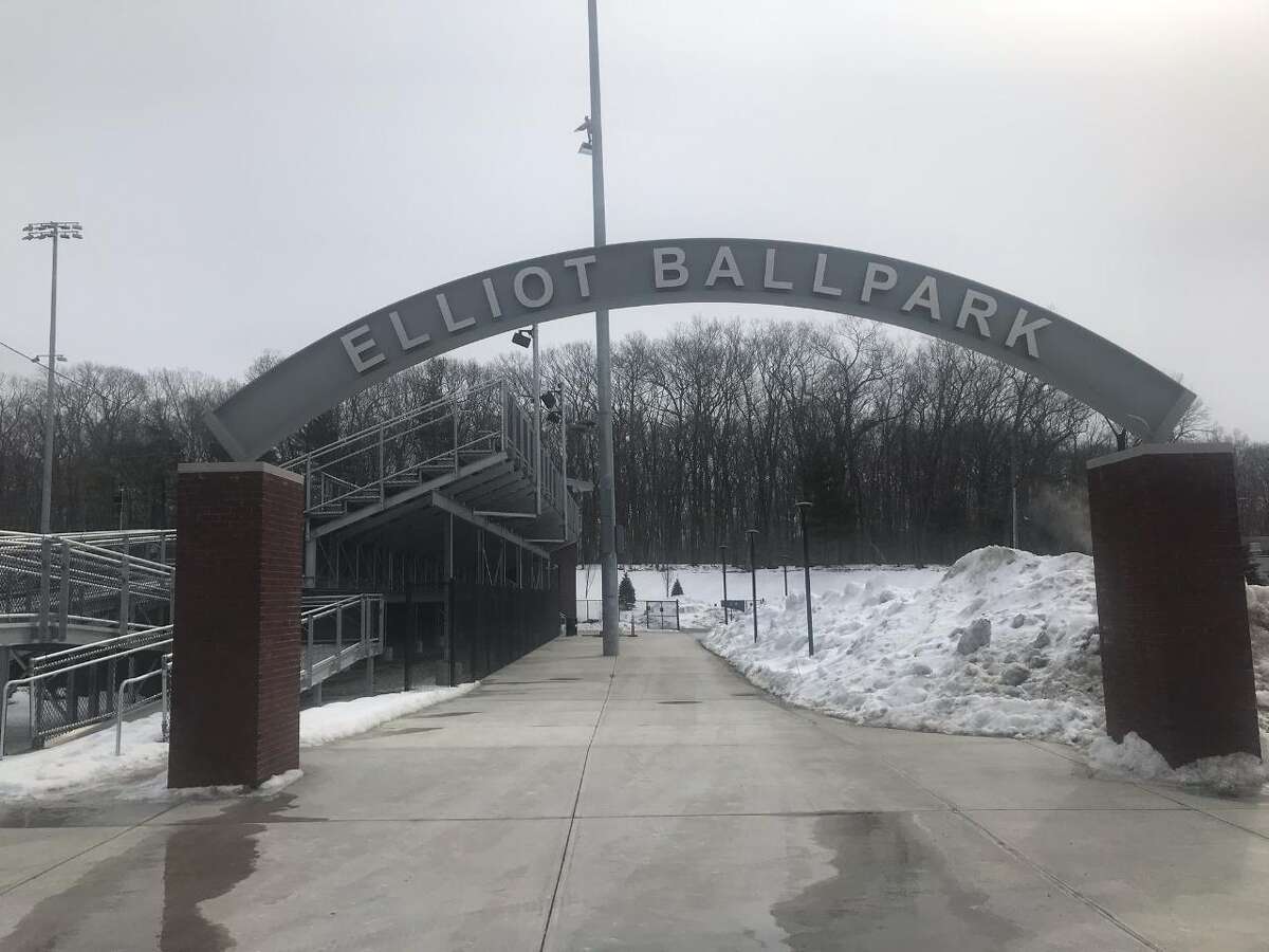 Jeff Jacobs: UConn's new baseball diamond, Elliot Ballpark, sparkles ...