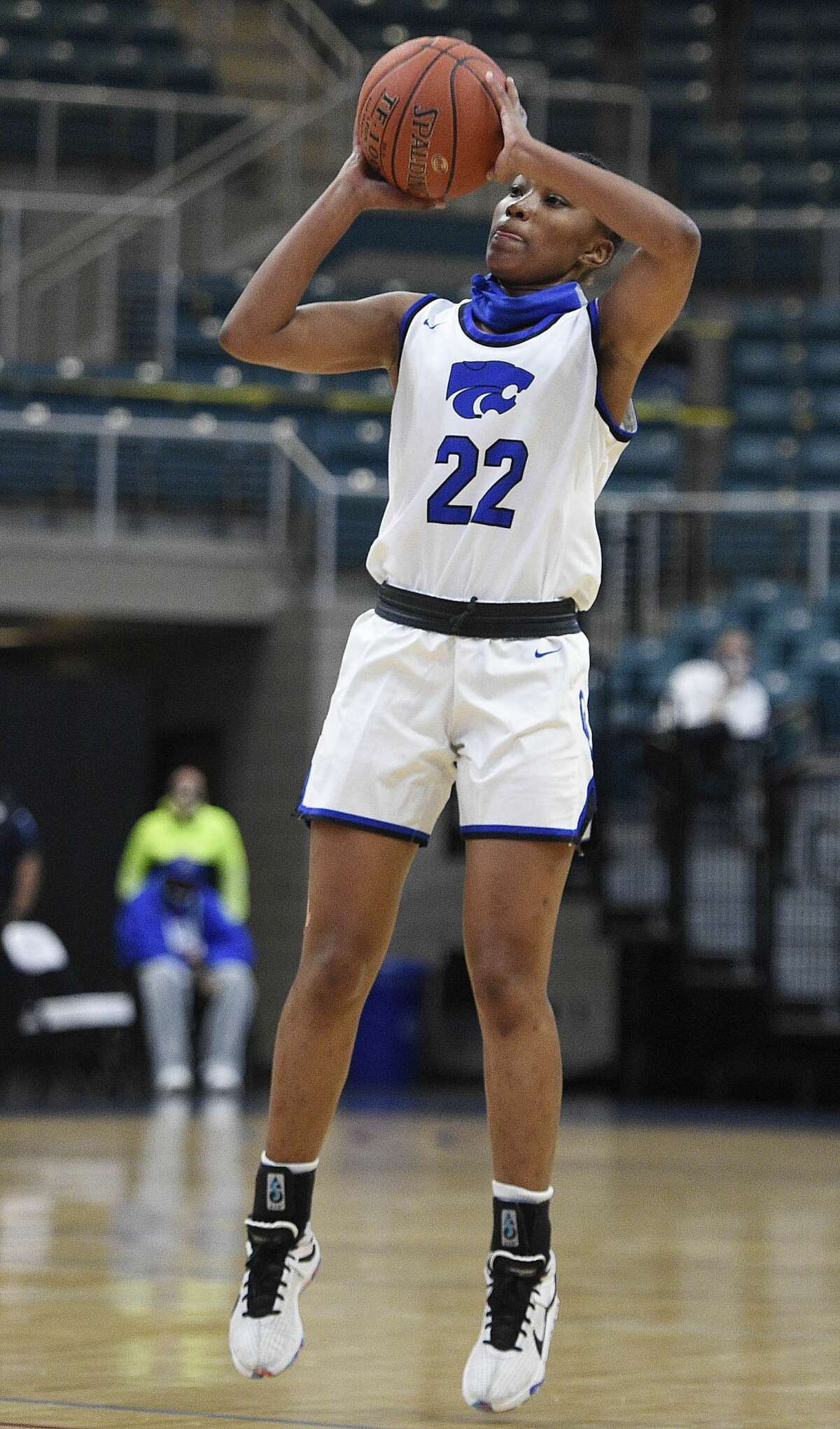 Defense, Kyndall Hunter’s hot hand keep Cy Creek undefeated