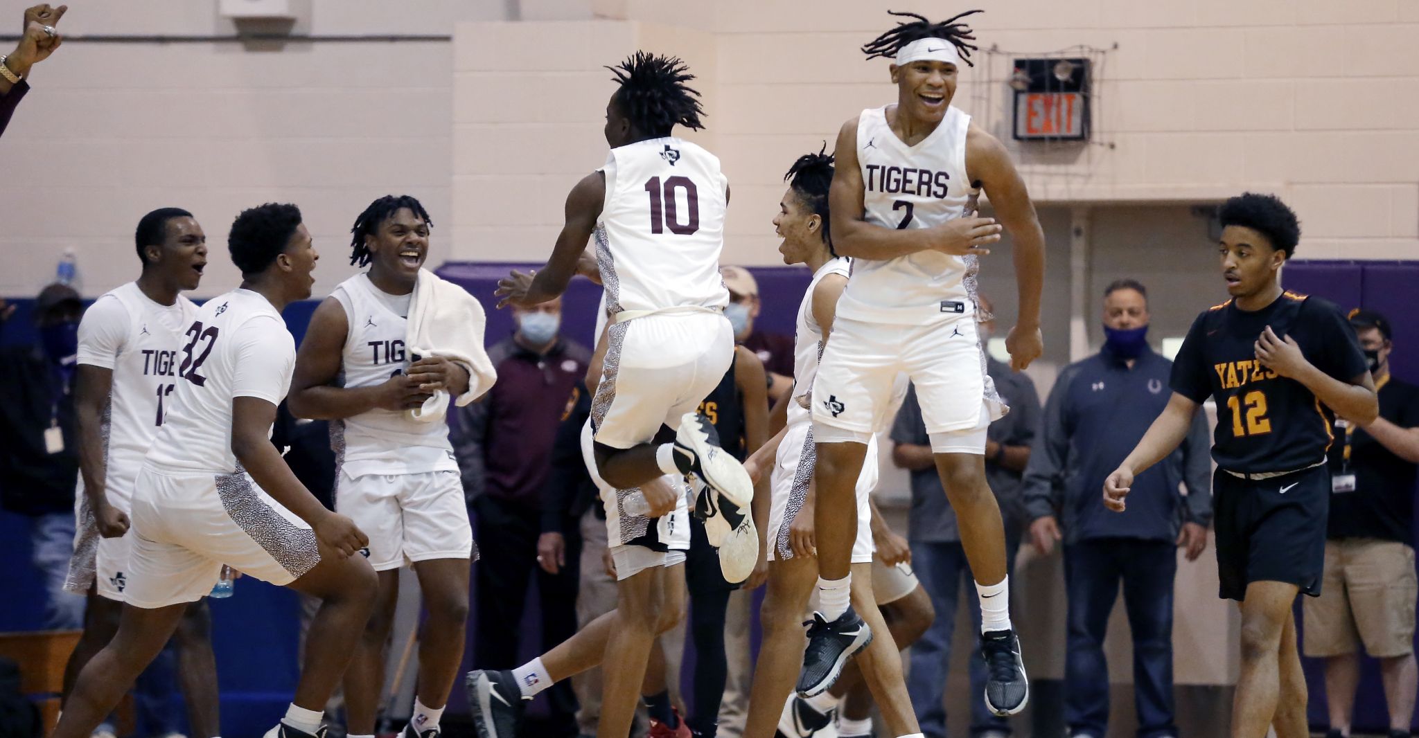 HS boys basketball playoff notebook: Yates upended by Silsbee