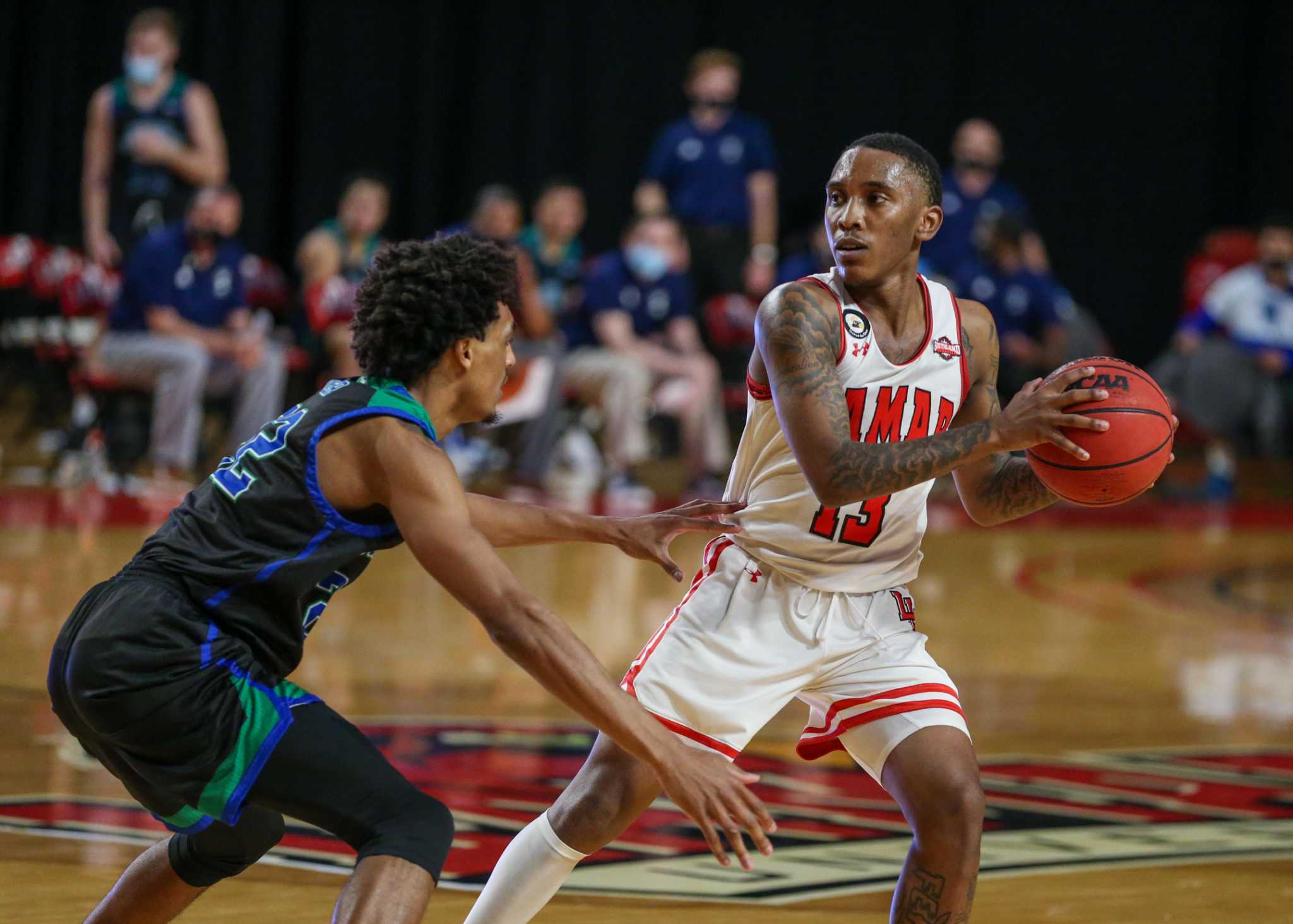 LU basketball strengthens postseason chances with third-straight win