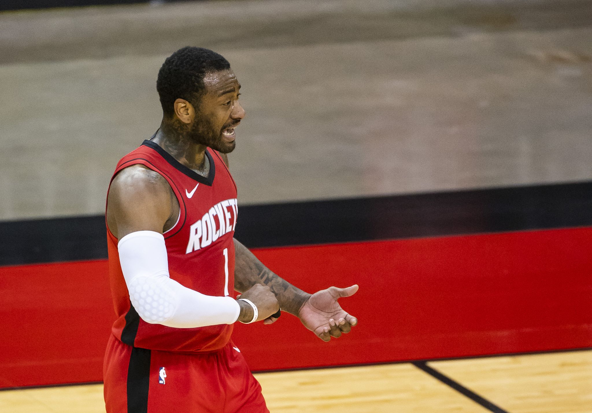 John Wall the latest Rockets player out with an injury