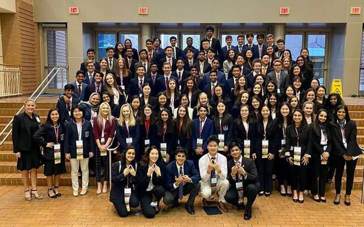 The Woodlands College Park DECA club perseveres in pandemic