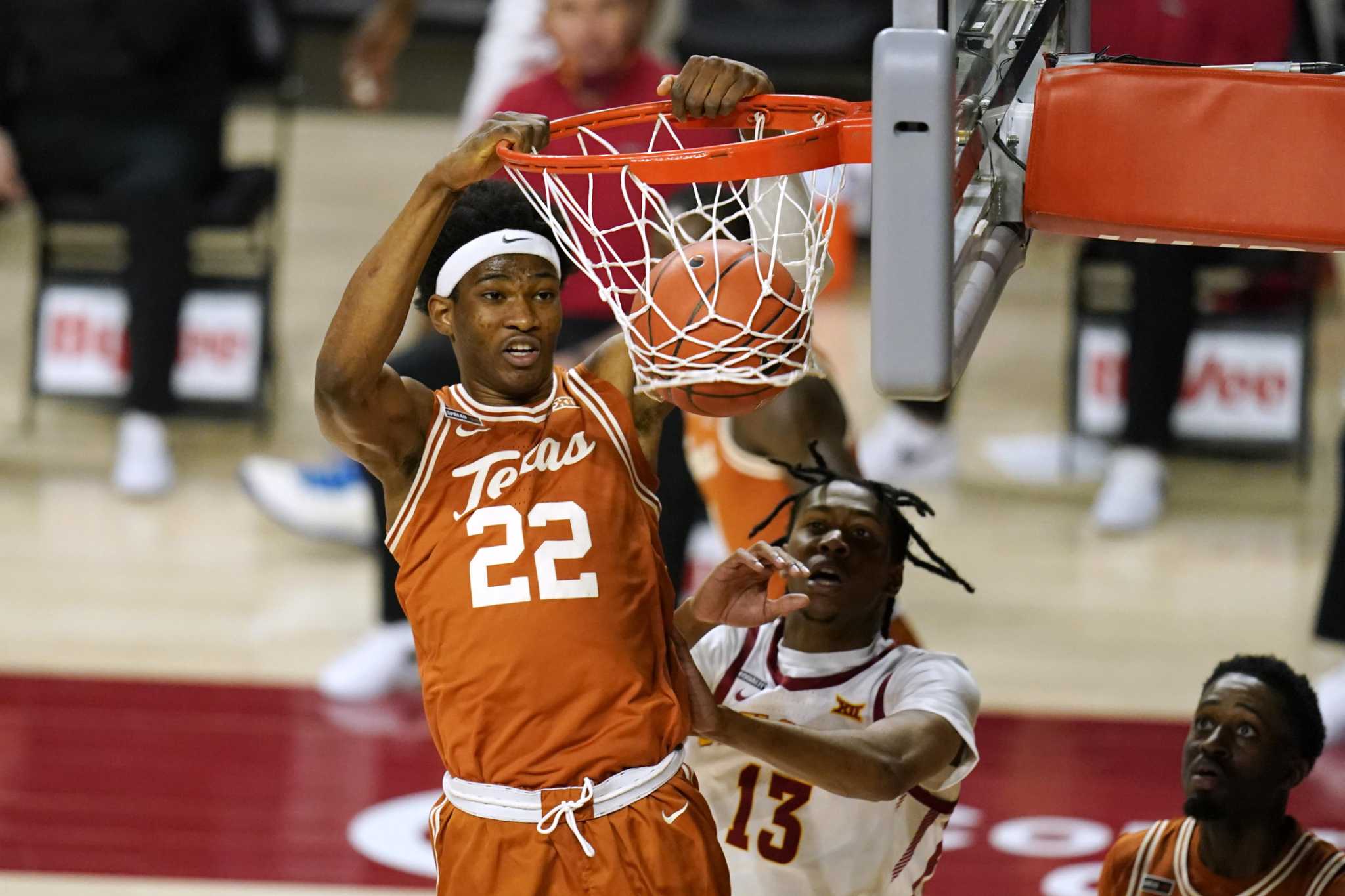 Kai Jones stuffs stat sheet in Texas victory