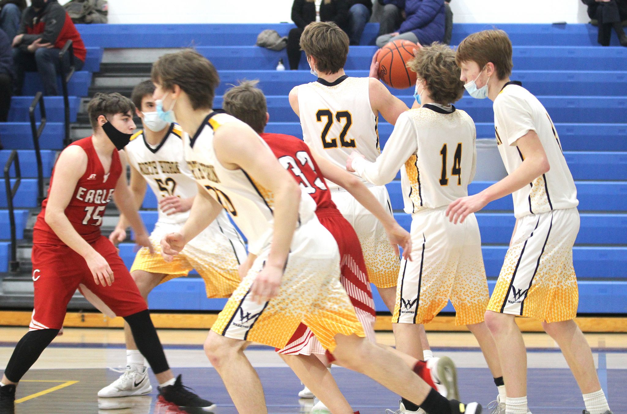 Boys roundup: Pirates go 8-0; Warriors, Laker win