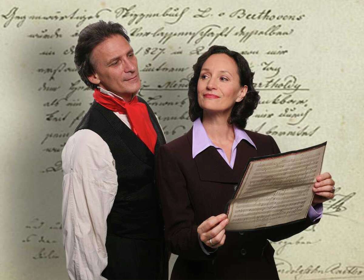 '33 Variations' highlights Cap Rep's 30th season