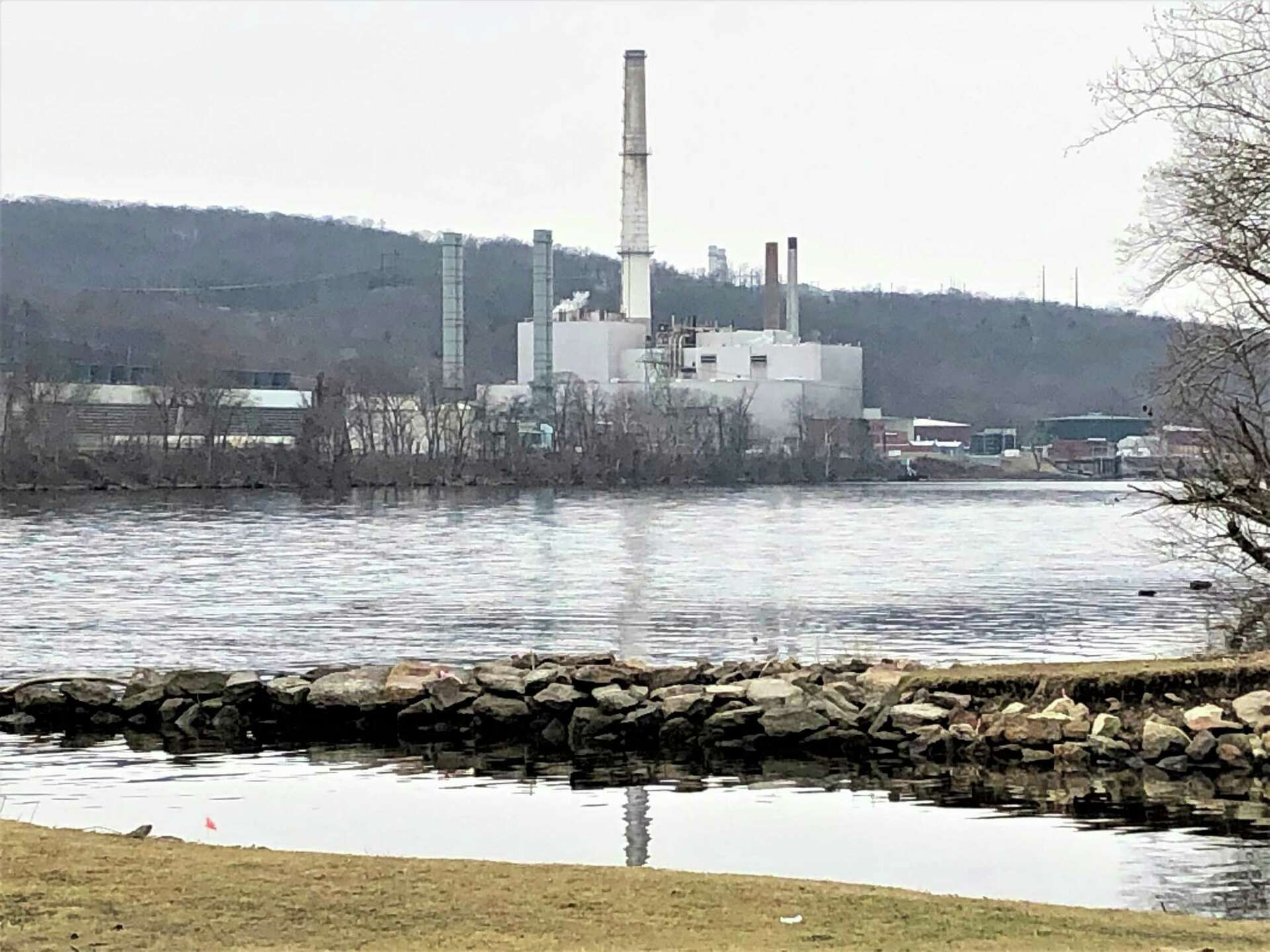 NRG Energy will sell Connecticut power plants, including Middletown and ...