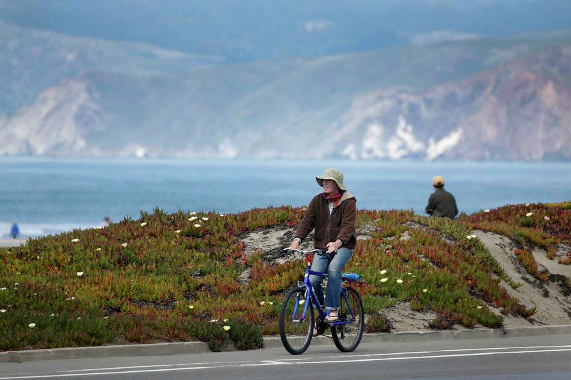 S.F.’s Great Highway will reopen to cars on weekdays