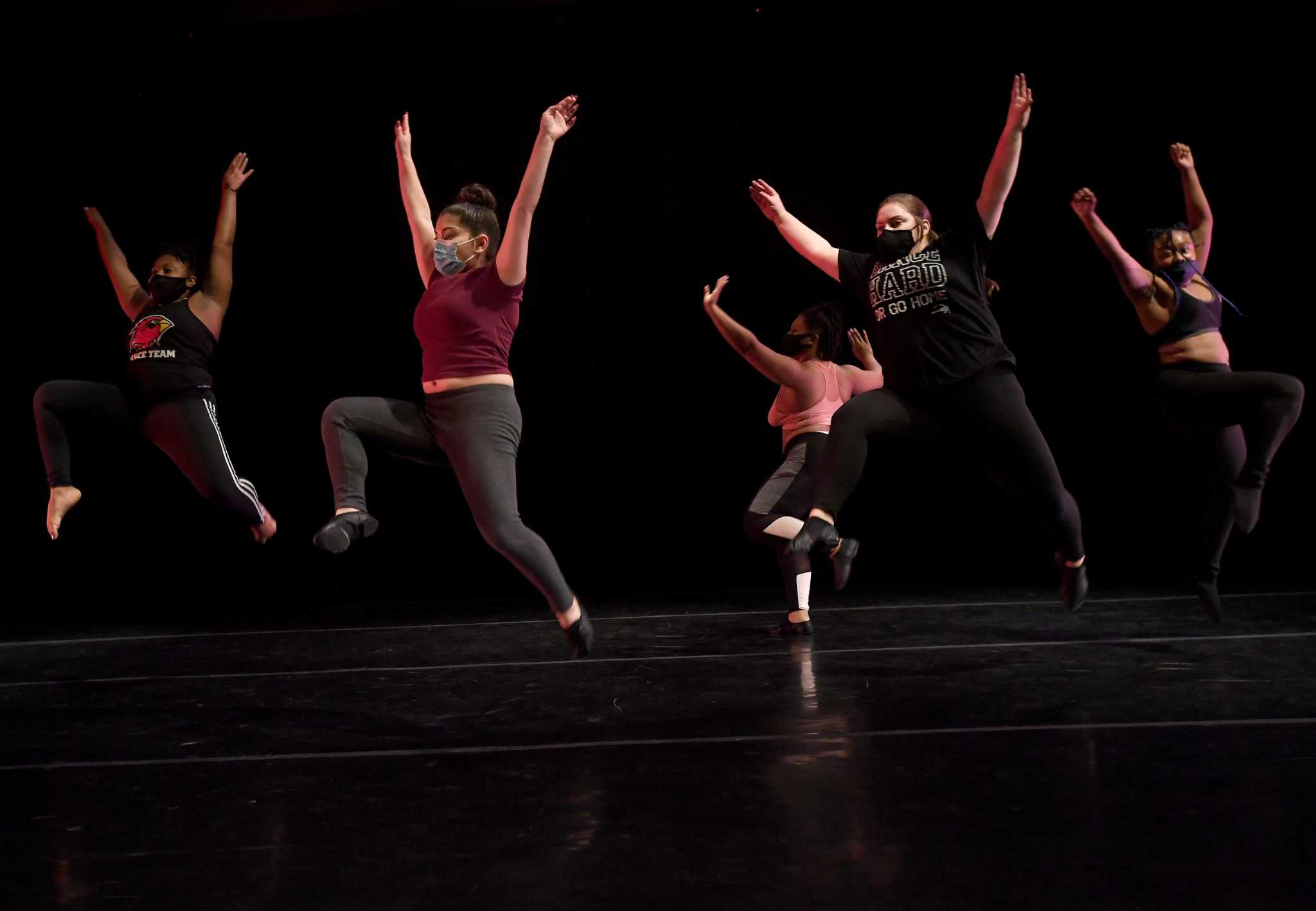 Lamar dance students rehearse for show