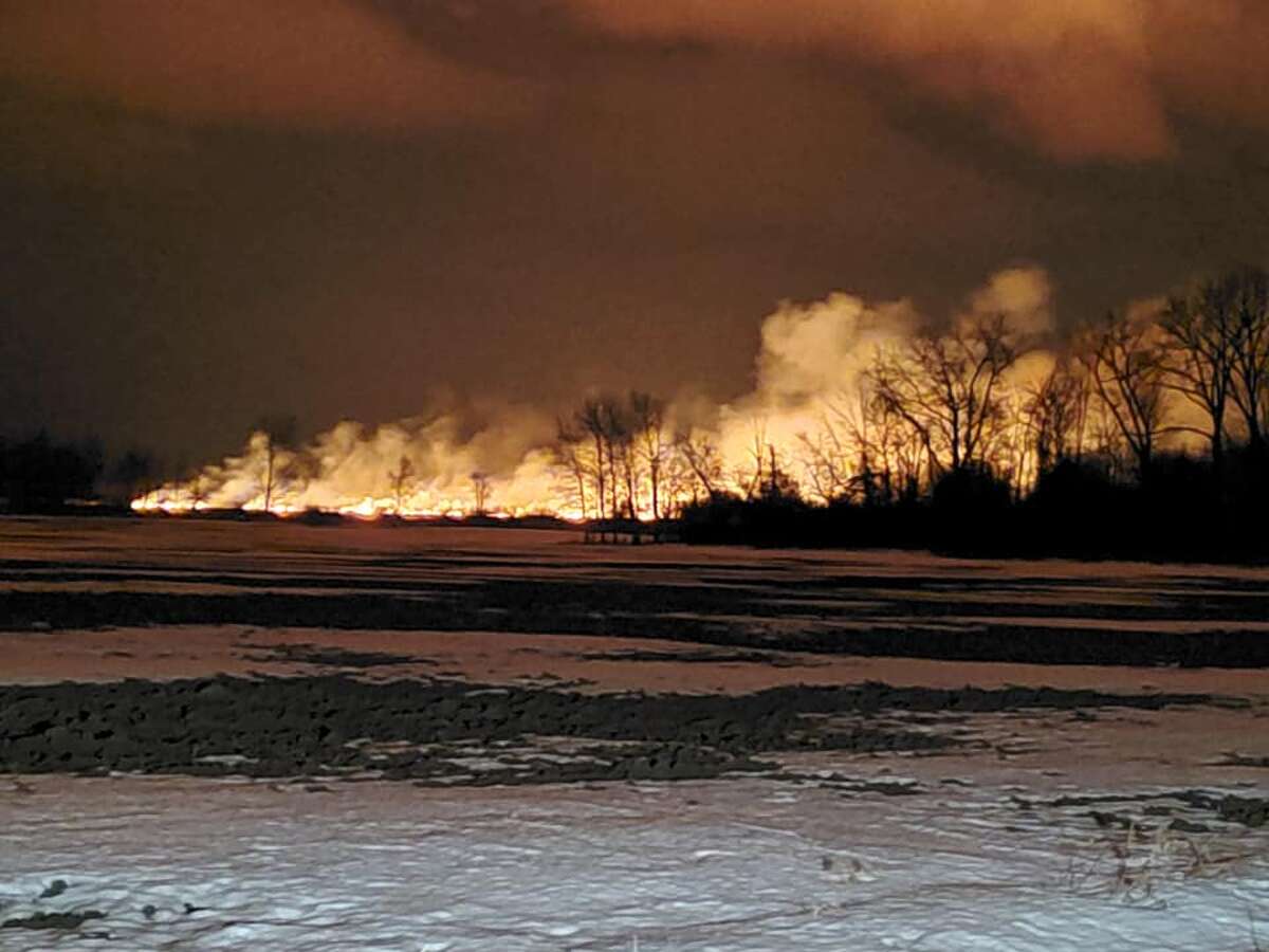 Caseville Fire Department works to maintain Rush Lake grass fire
