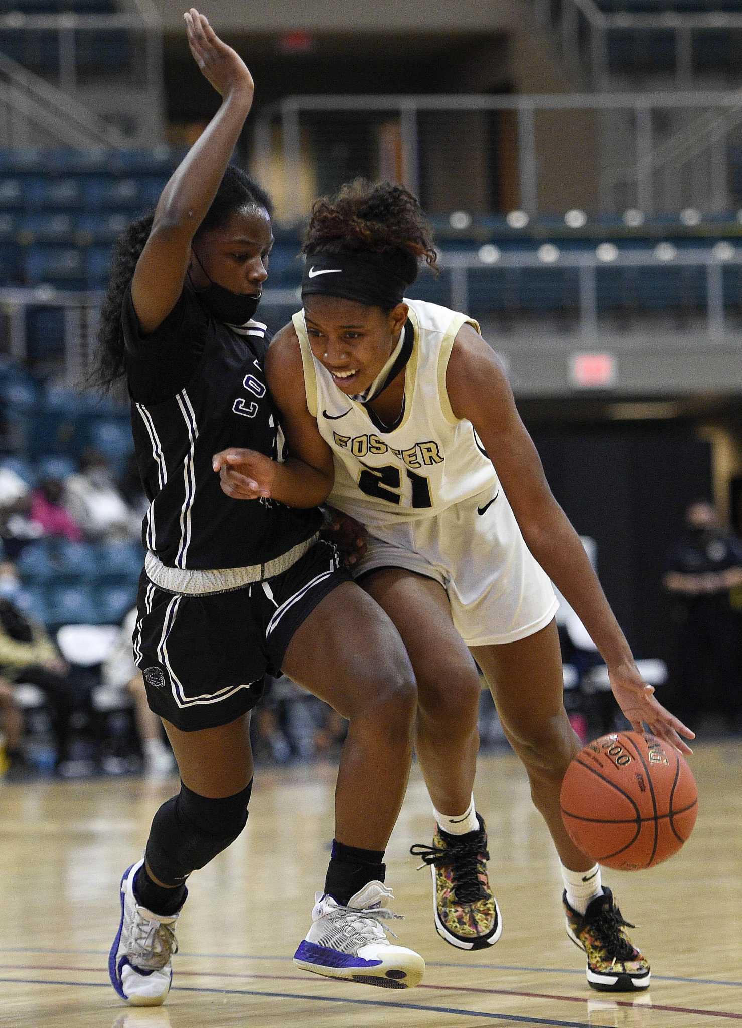 Finalists announced for Fields, Lewis basketball awards