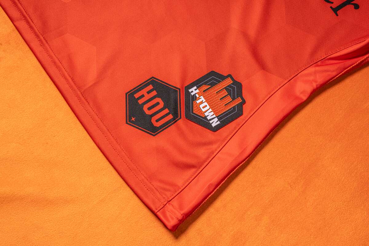A look at the new Dash, Dynamo jerseys for 2021 season