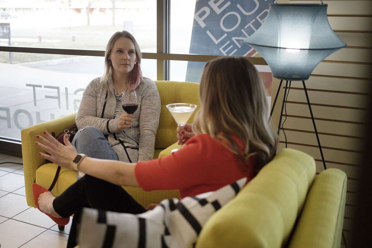 Pendulum Lounge opens at Midland Center for the Arts