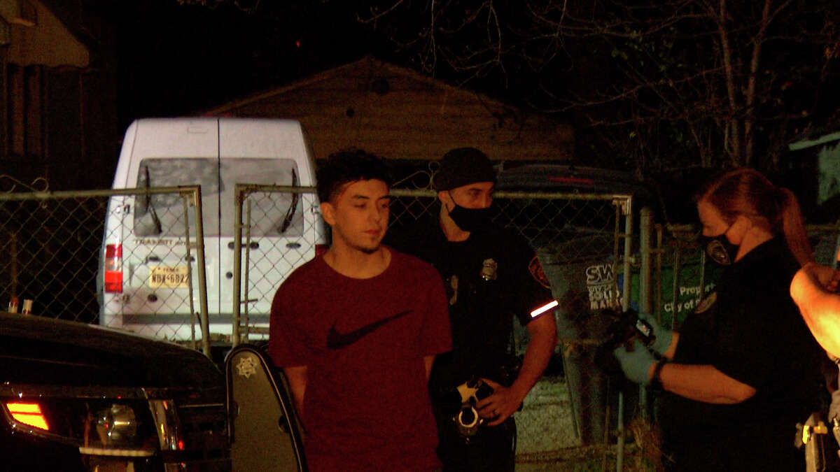 19-year-old shoots, kills stepfather during domestic dispute, police say