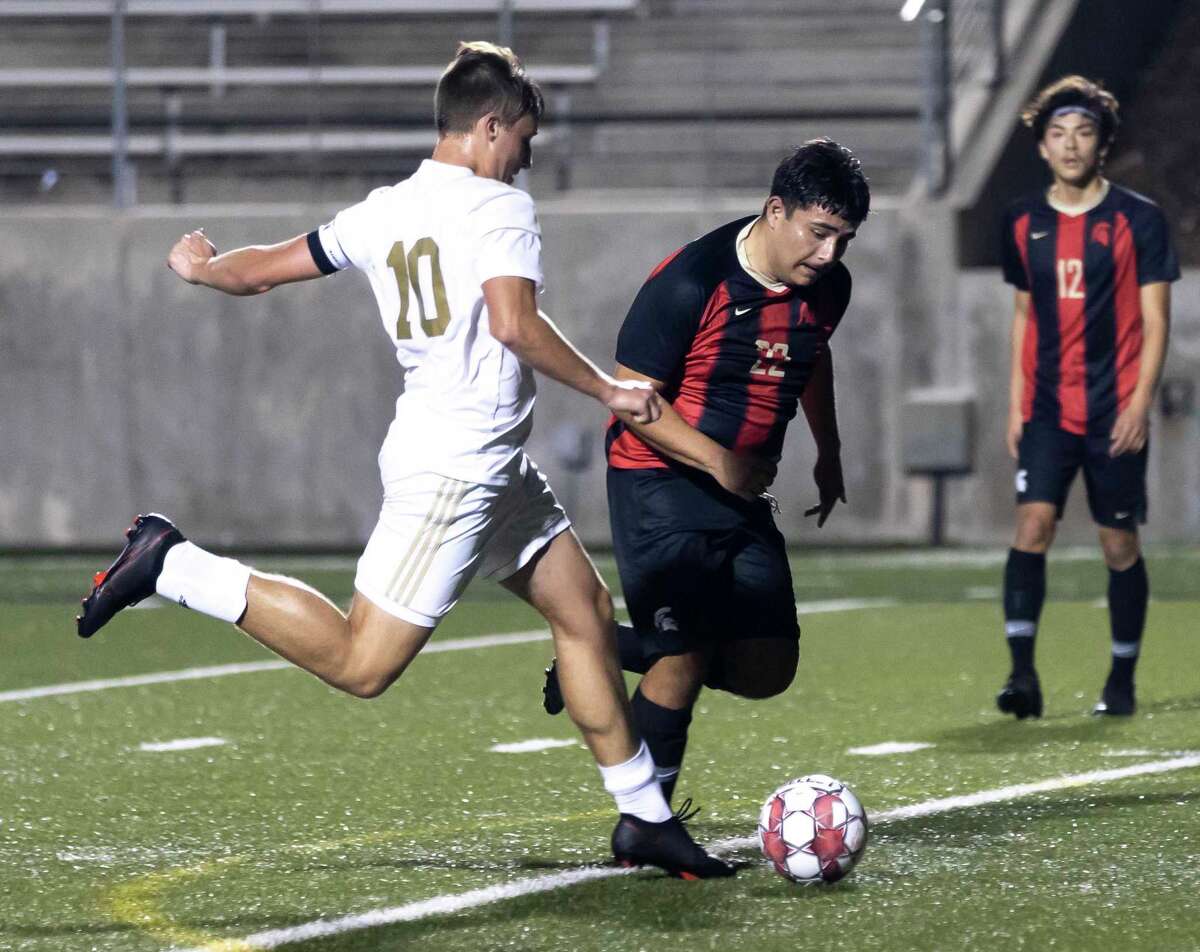 BOYS SOCCER: Lake Creek strikes early, tops Porter
