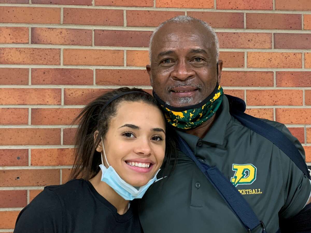 Lewis Garner brings 30-plus years of hoops IQ to Dow bench