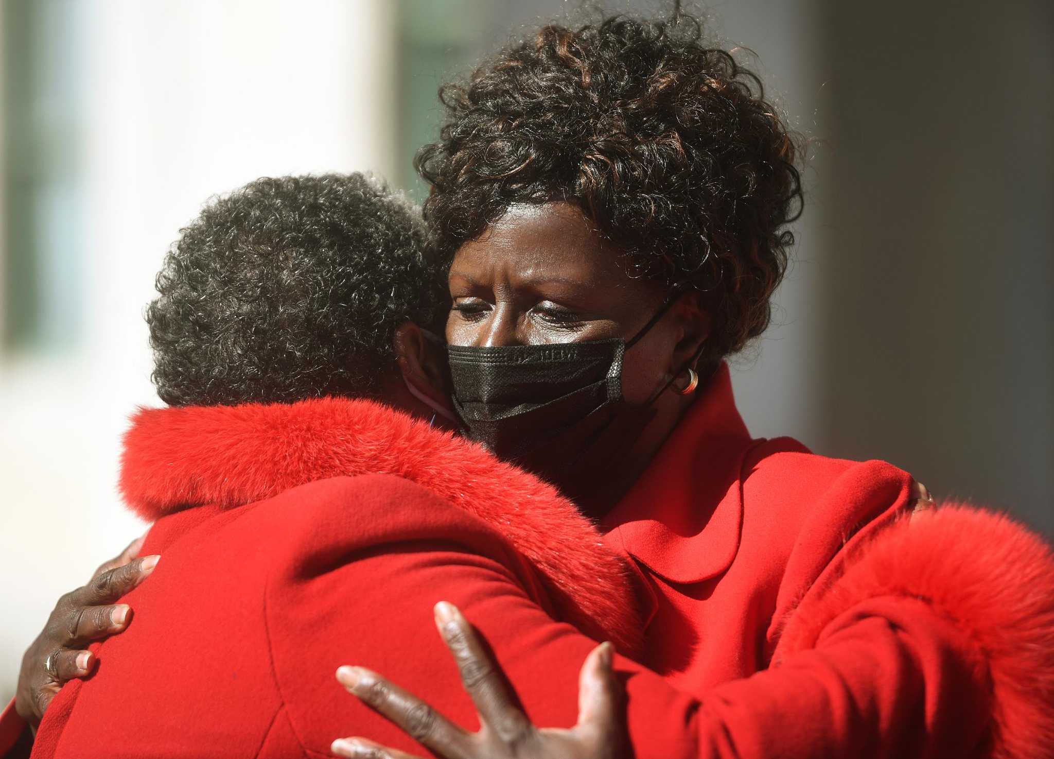 Longtime legislator Patricia Billie Miller sworn in to CT Senate