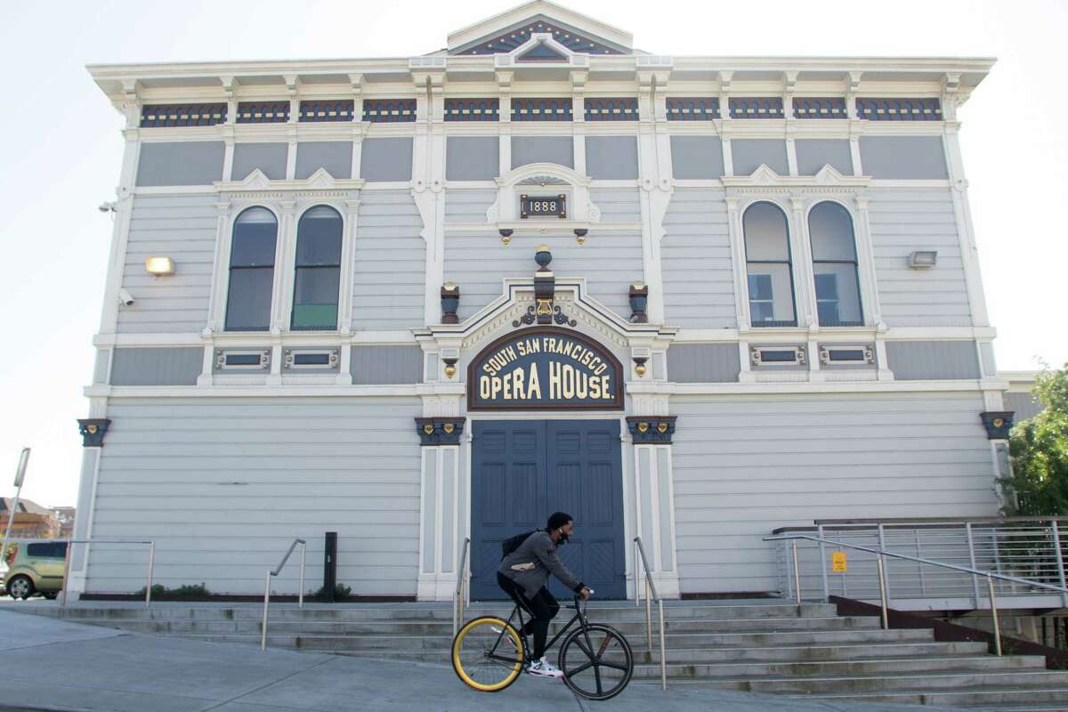A social uprising, an earthquake and opera: SF's oldest theater has ...