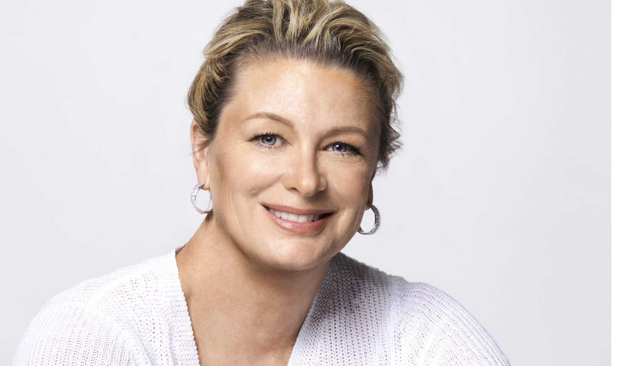 Author Kristin Hannah, whose ‘Firefly Lane’ was made into a Netflix ...