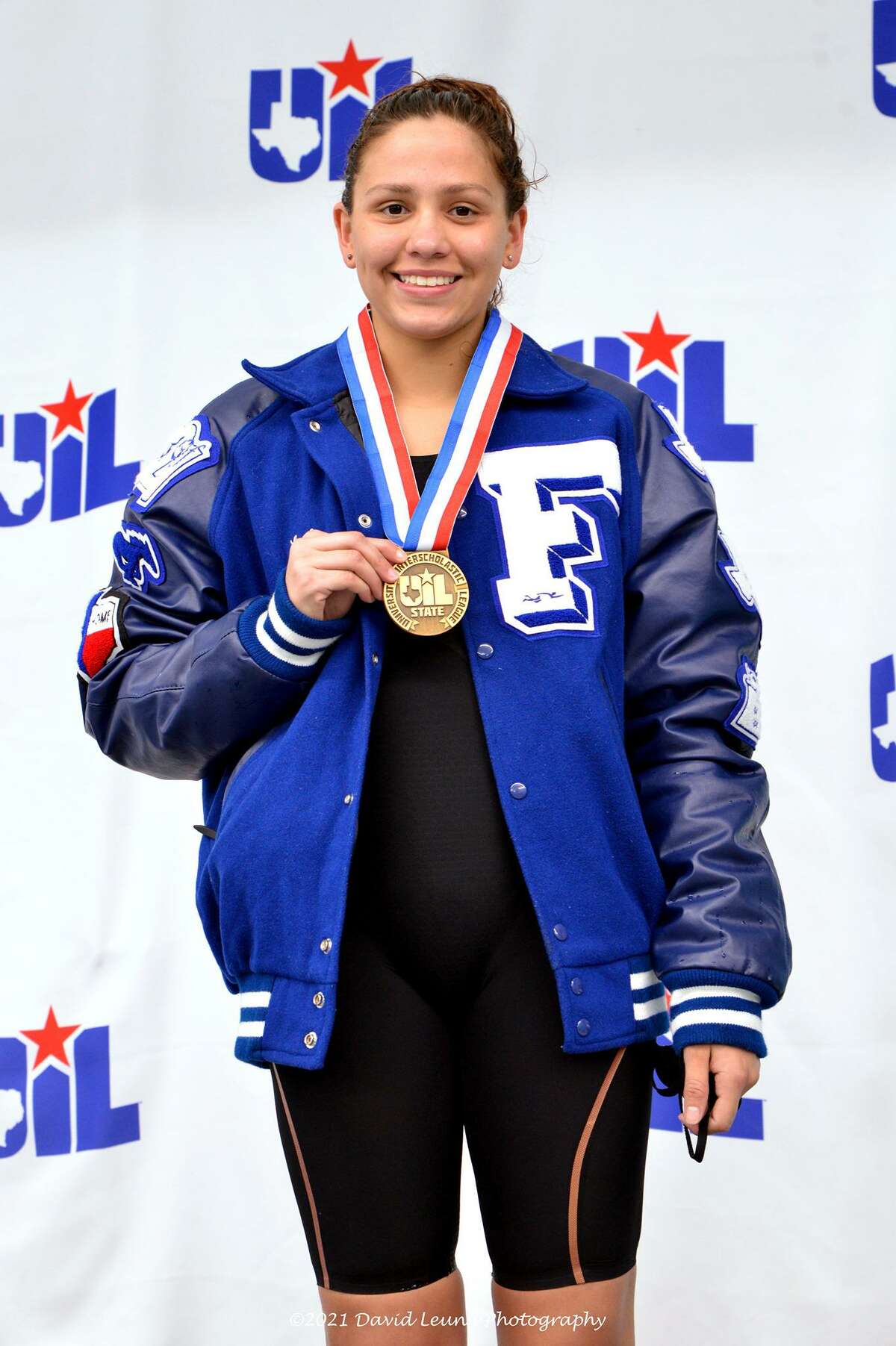 State swimming: Friendswood’s Lezli Sisung earns bronze medal