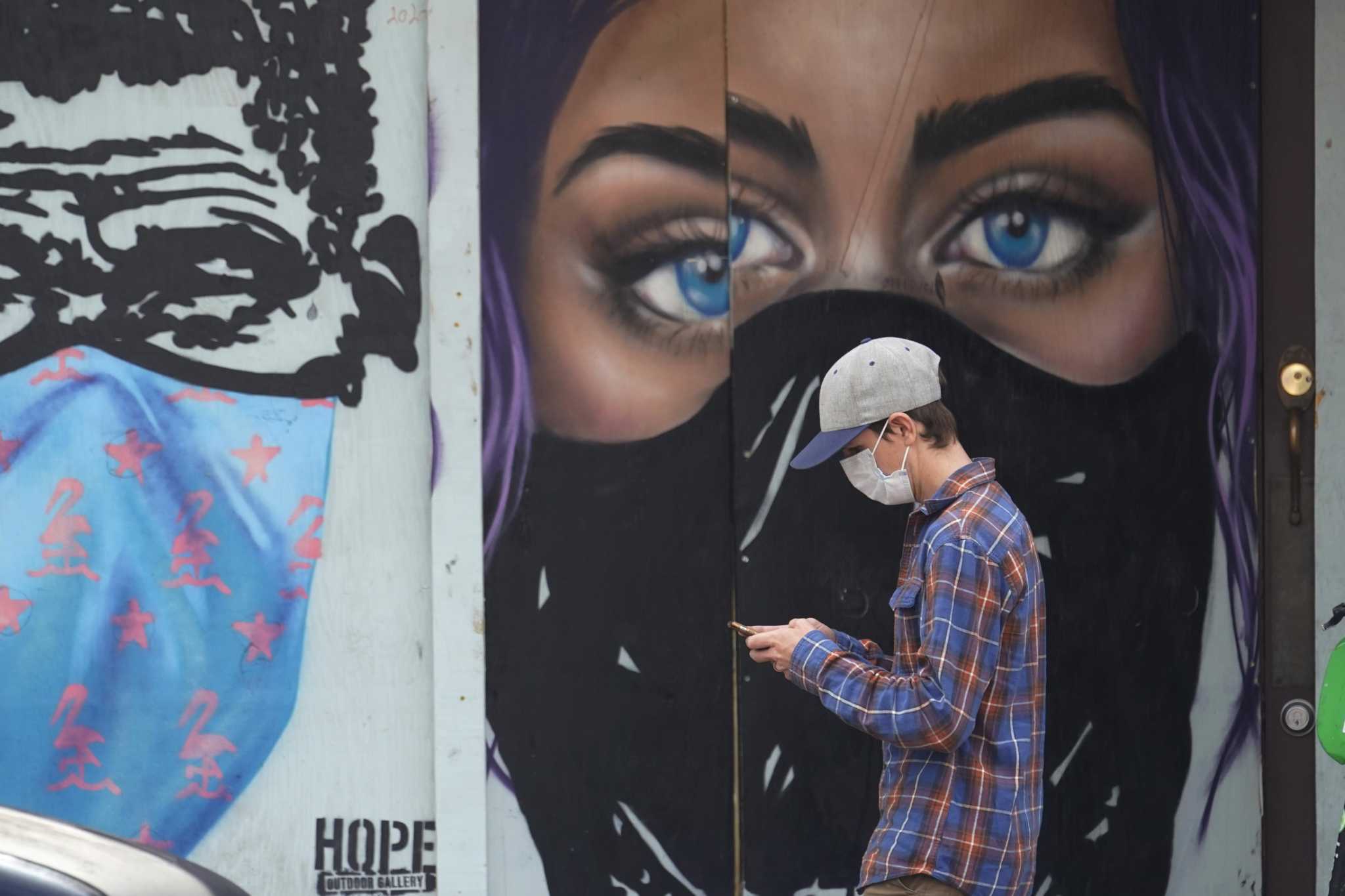 Austin will keep enforcing mask rules with fines, flouting Gov. Abbott ...