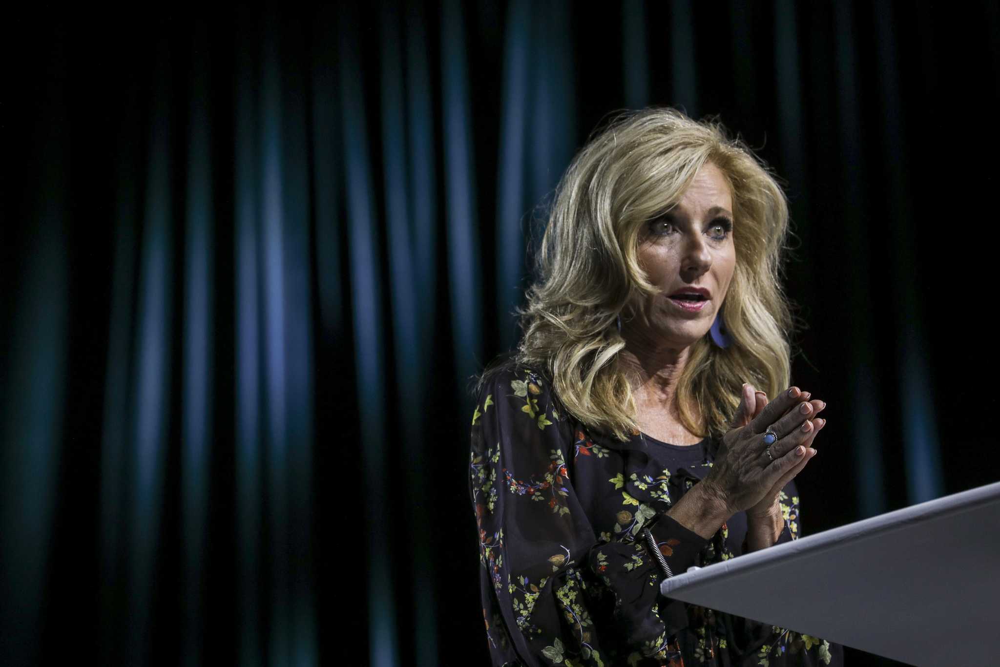 ‘This is not who I am’: Popular Christian leader Beth Moore leaves ...