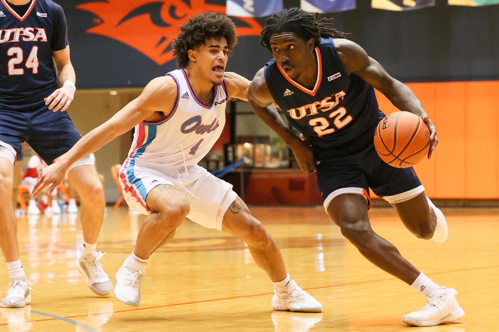 Keaton Wallace’s late push helps UTSA hang on against Charlotte in C ...