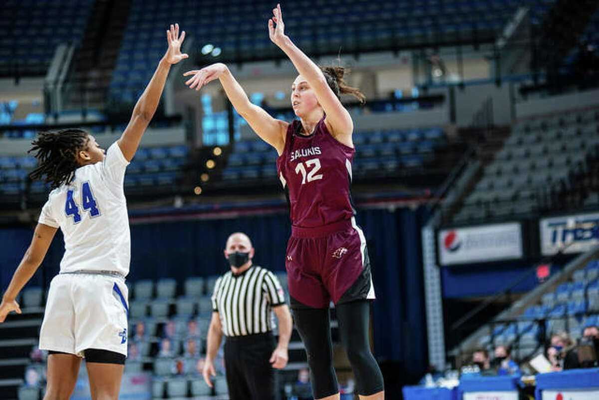 Silvey earns pair of All-MVC honors