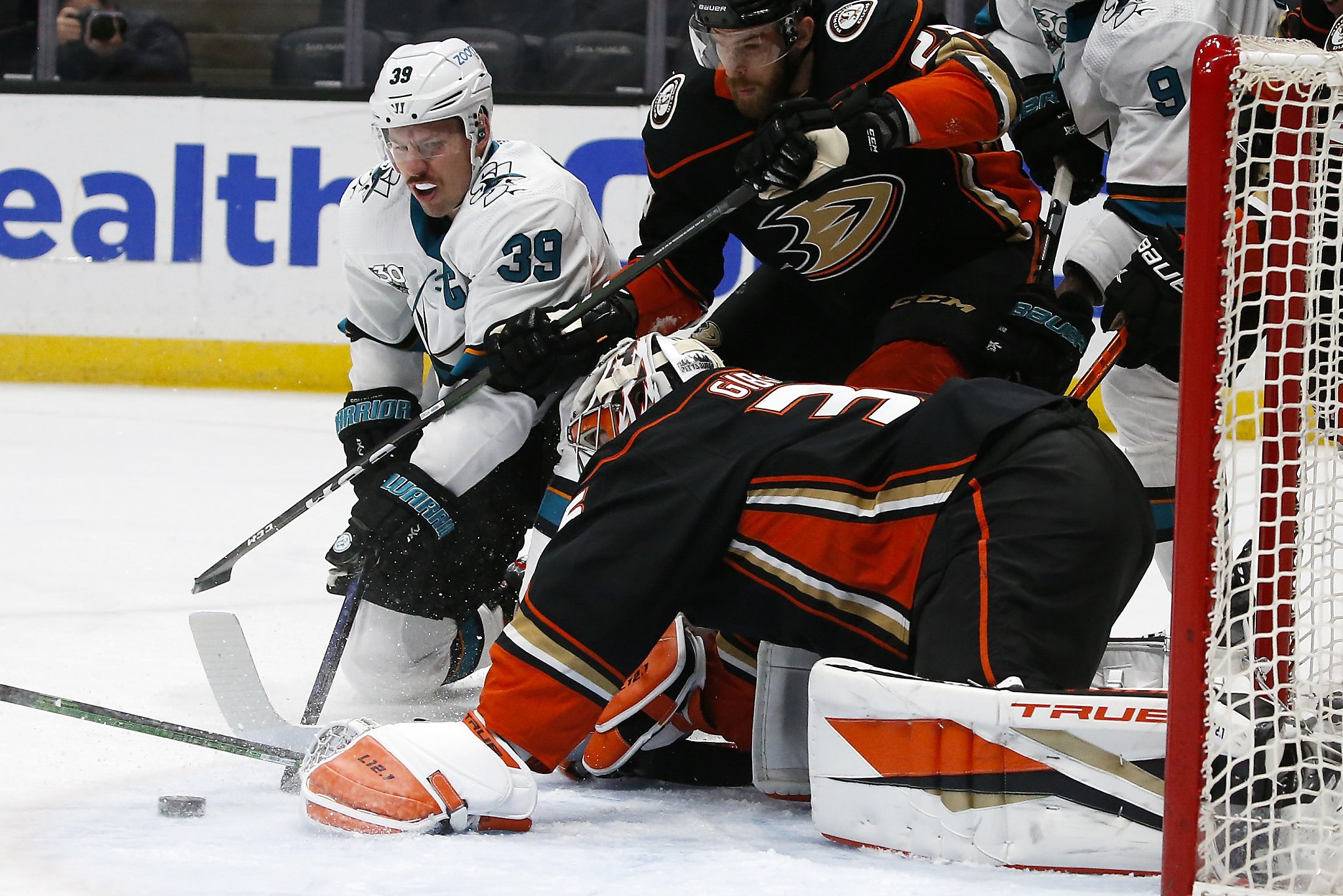Sharks score four times in third in steamrolling Ducks 6-0