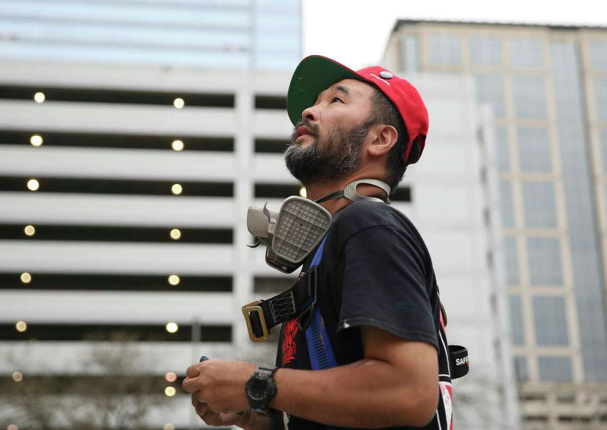 Massive Houston mural is done — and it has a message about hunger