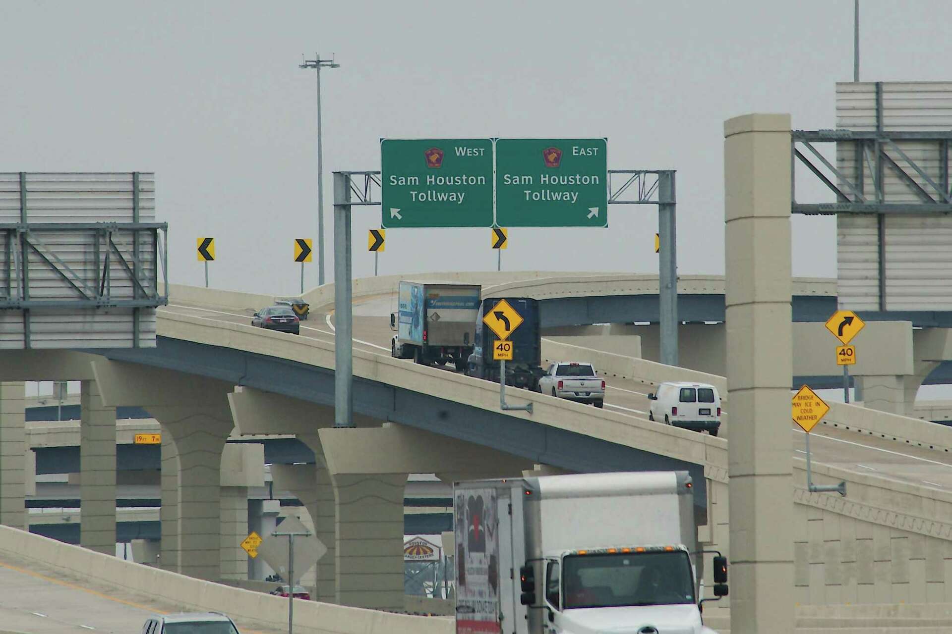 TxDOT cuts ties with toll road operator