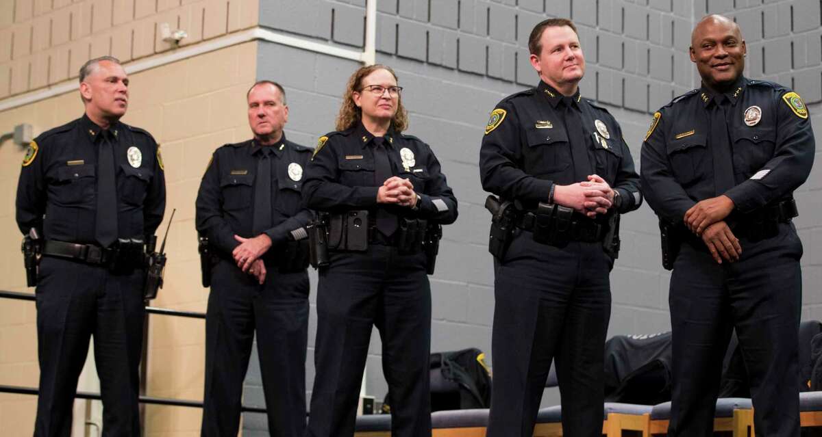 Houston Police Chief Art Acevedo is emotional, combative in farewell as ...