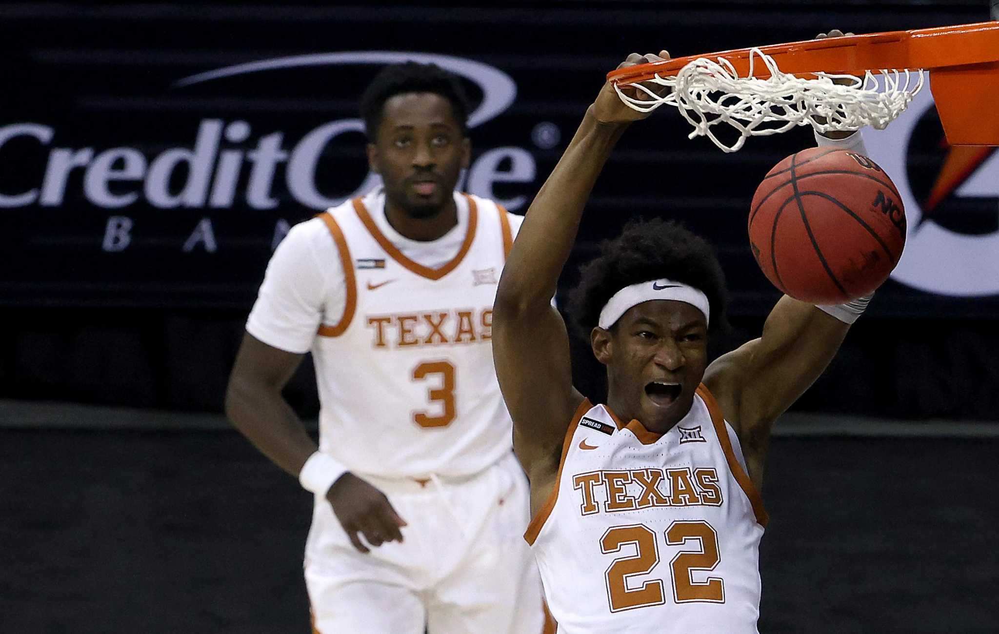 Texas’ Shaka Smart makes lineup change ahead of NCAA Tournament