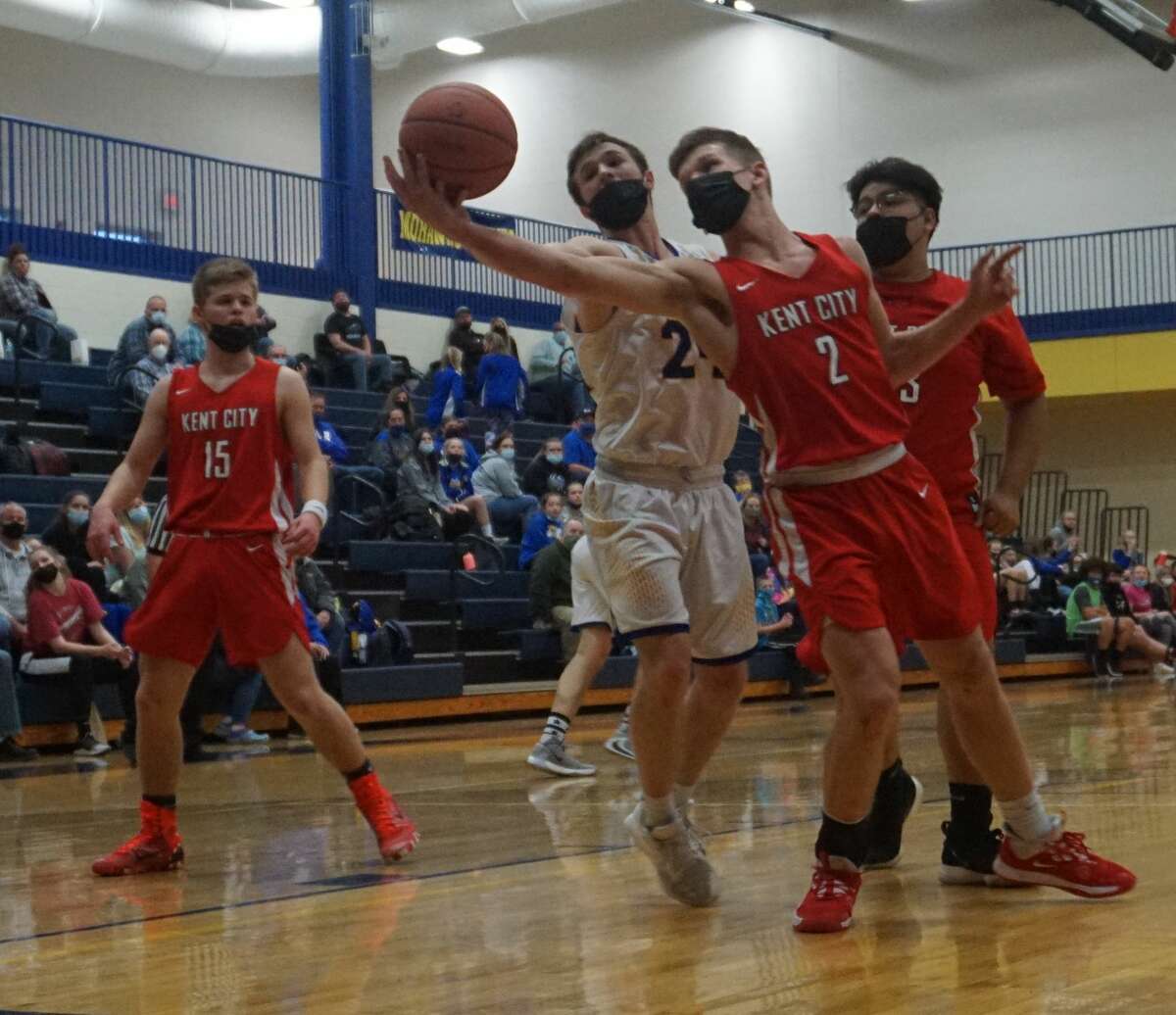 Mohawks, Eagles meet on basketball court for late-season CSAA competition