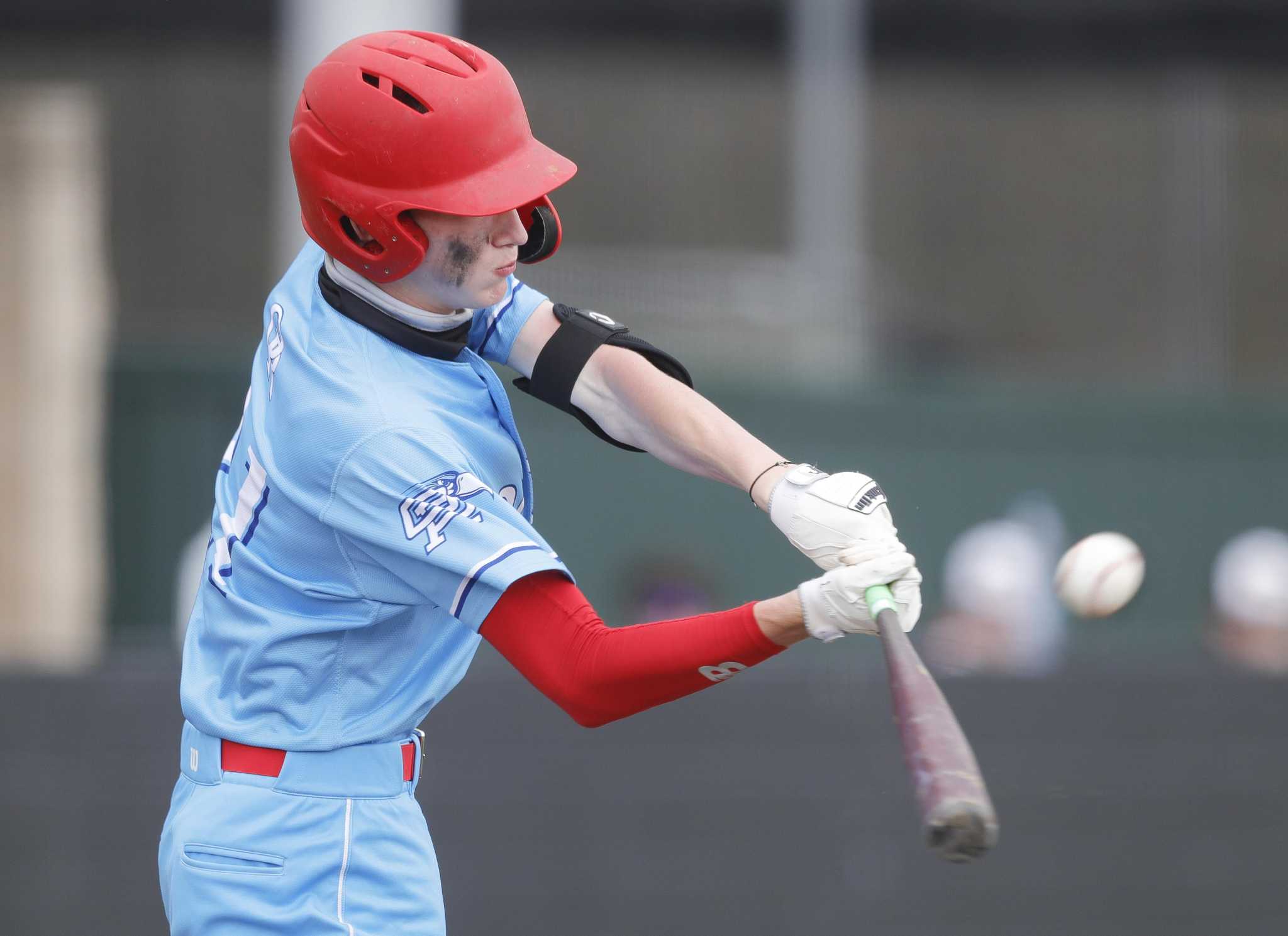 BASEBALL ROUNDUP: Moss tosses gem as Oak Ridge tops Conroe
