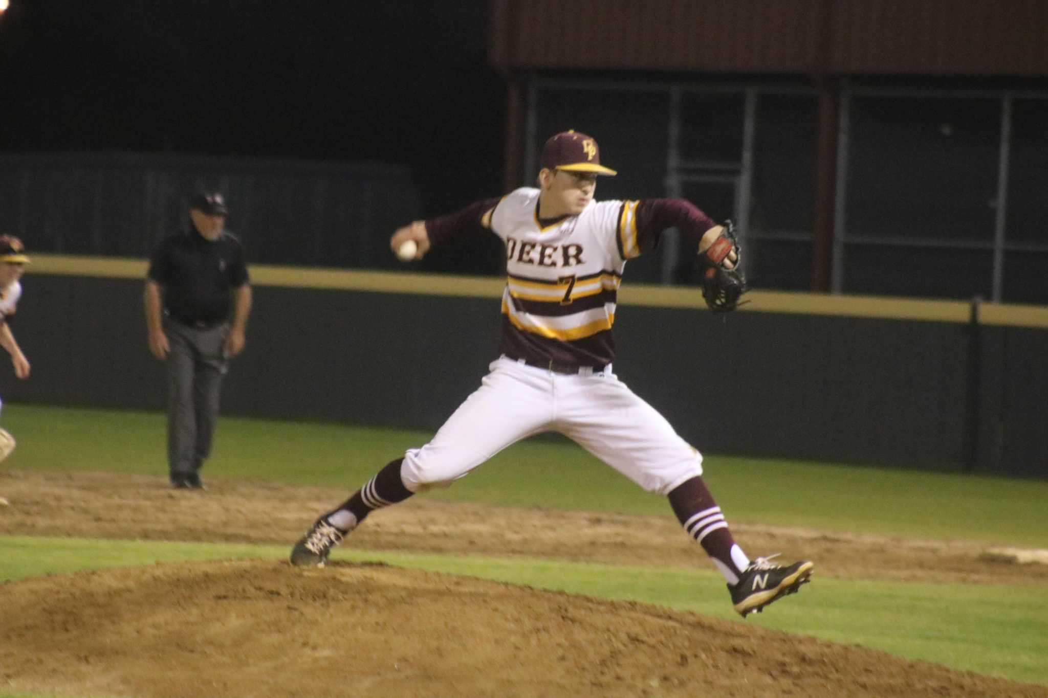 Cleveland, Deer Park blank Memorial 2-0