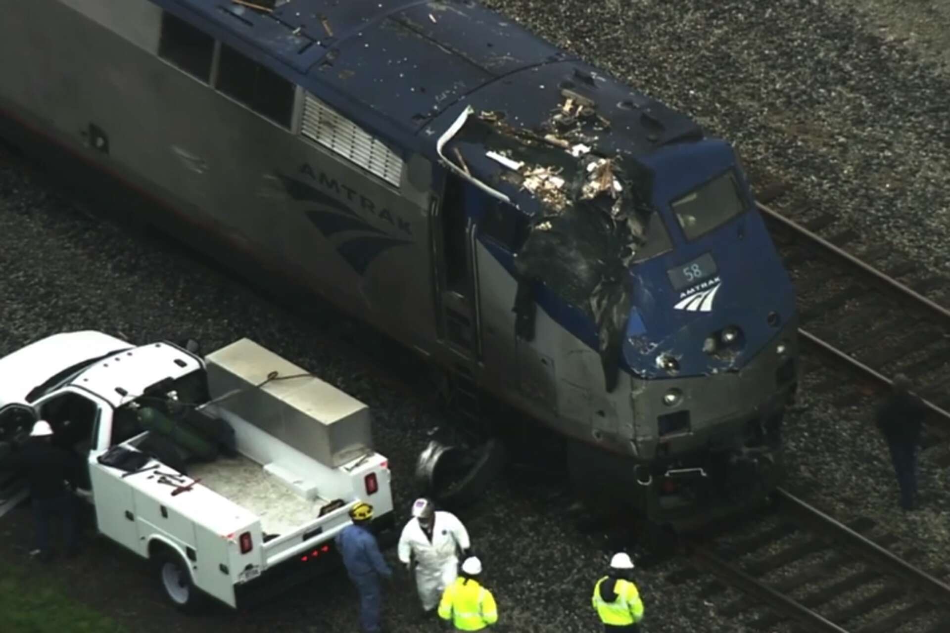 100 people evacuated from Amtrak train after it slams into truck in Oakland